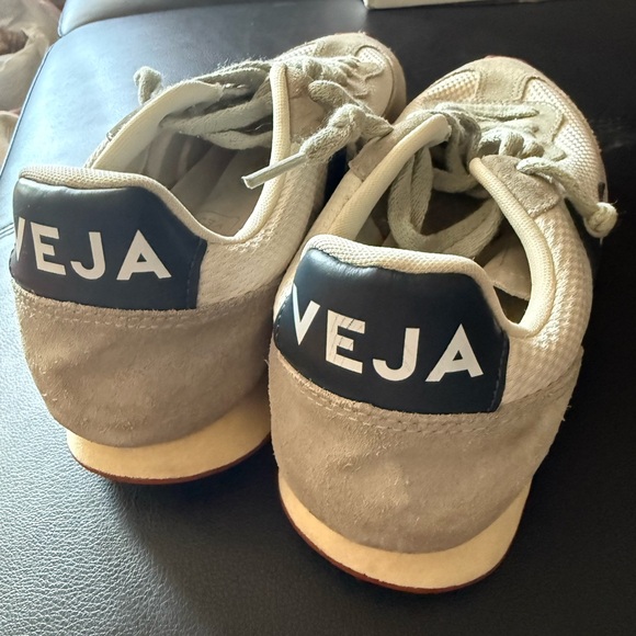 Veja | Shoes | Veja White And Dark Blue Sneakers With Retro Design ...